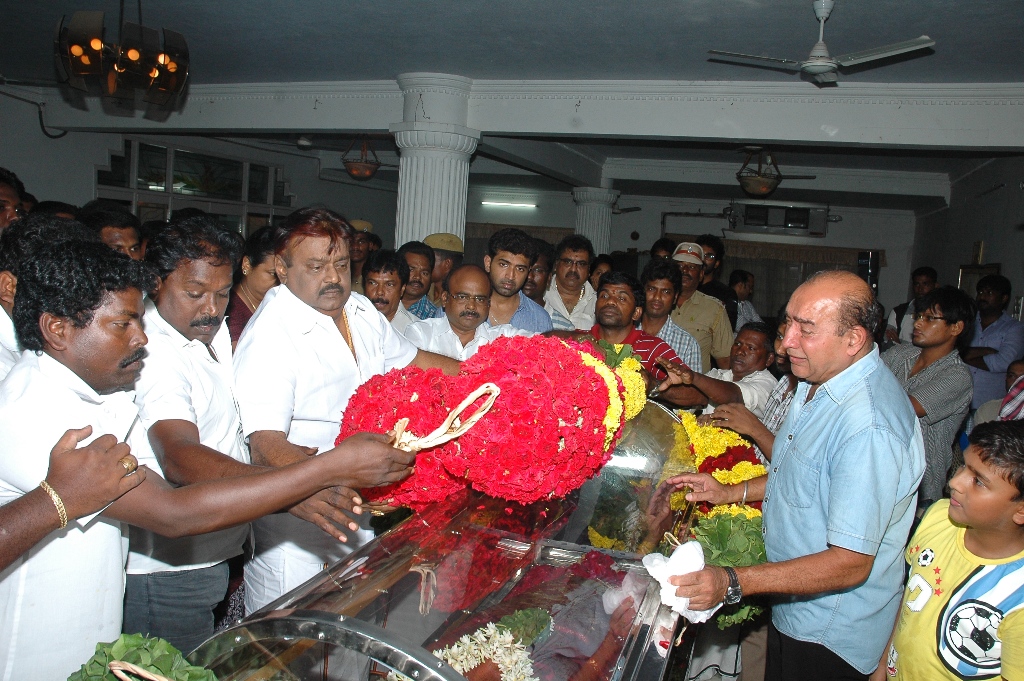 Actress Manjula Death Ceremony Stills | Tollyreels