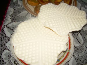 Bandara Karelsadsuitubun: Kacang Botol dan Embal Makanan Khas Kei