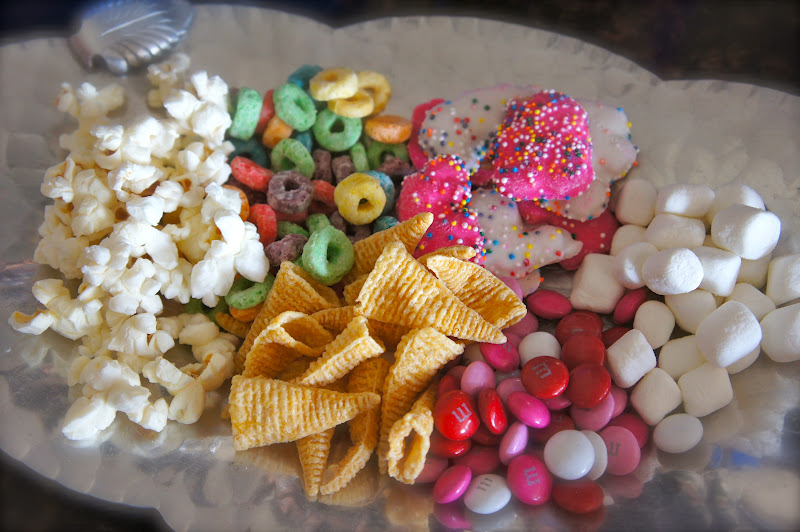 Trendy TreeHouse: Pinterest Challenge - Circus Snack Mix