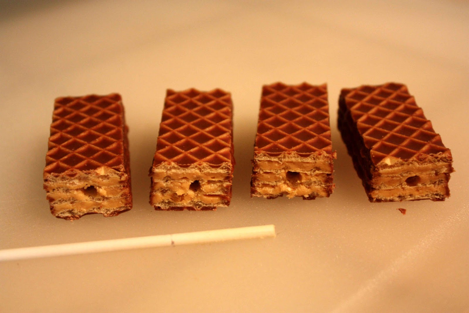 Gourmet Mom on-the-Go: Easy Lego Pops