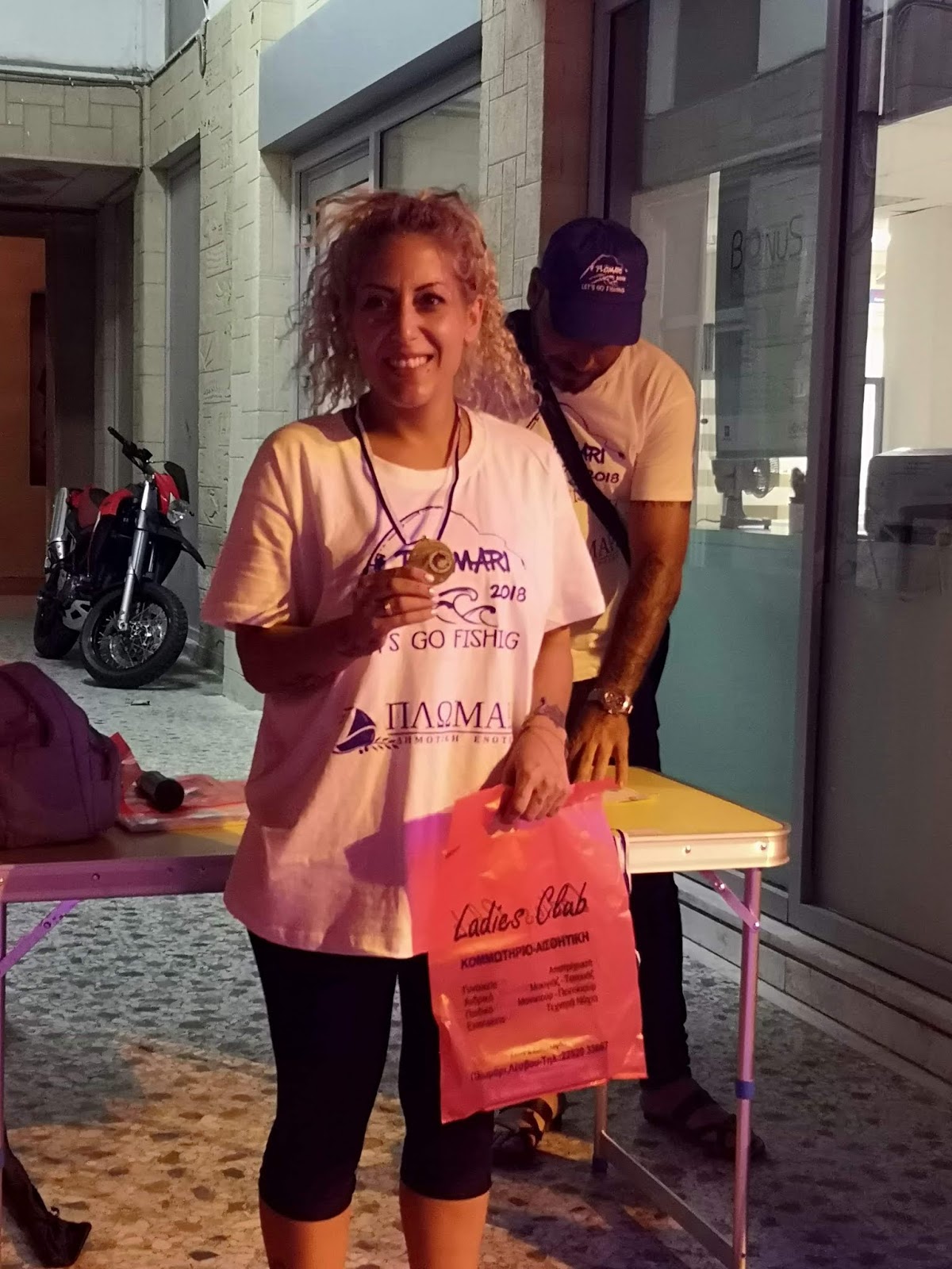 Με πολύ μεγάλη επιτυχία πραγματοποιήθηκε το 1ο Lets go fishing. Plomari ...