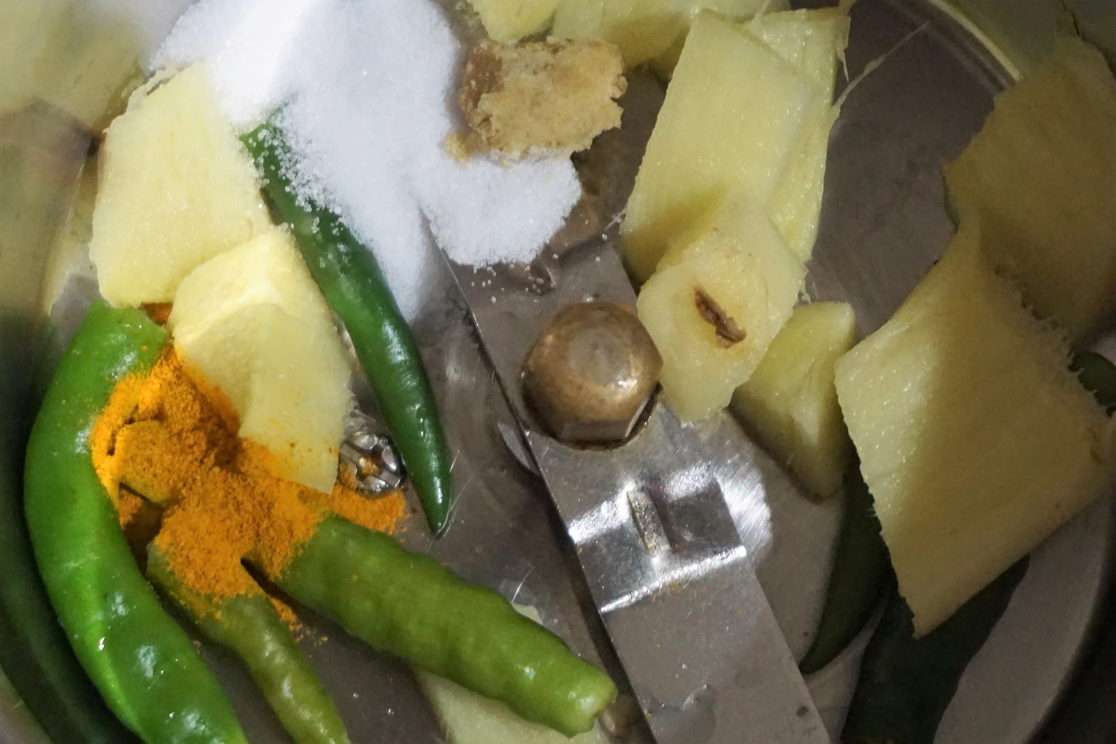 Mistress Kitchenette: Nuchina Unde (steamed toor dhal dumpling)