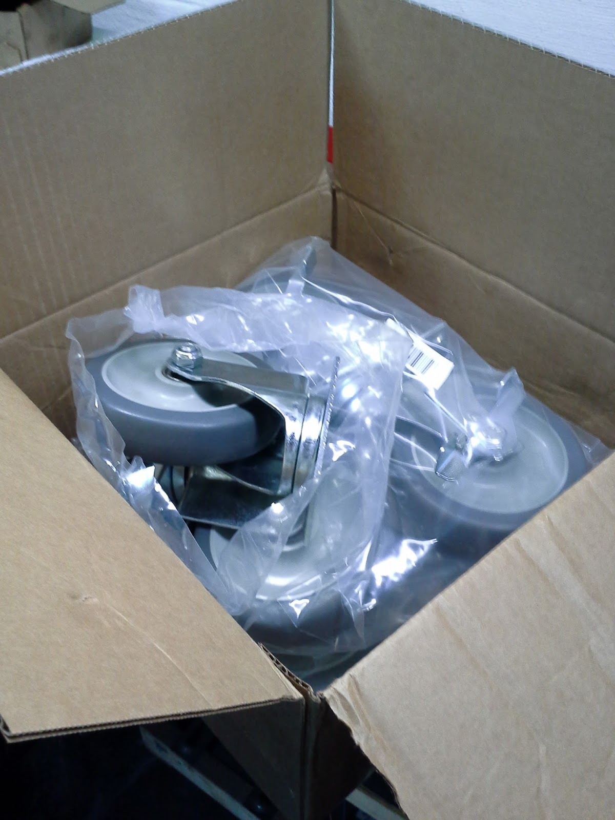 HOLUTA Ski Design: Ski Press: Steel - Peripherals