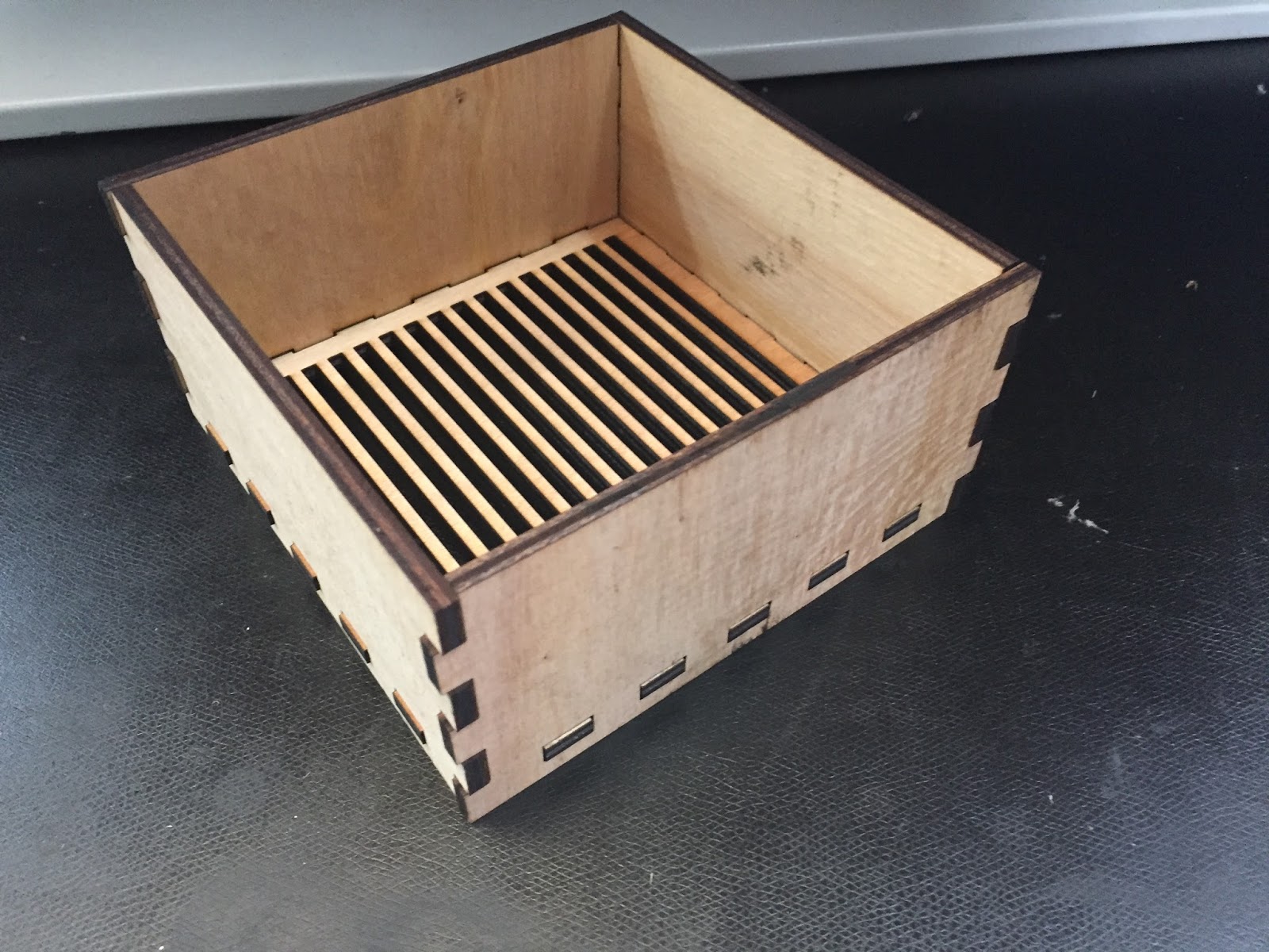 Space Coast Mealworms: Pupae Sifting Trays