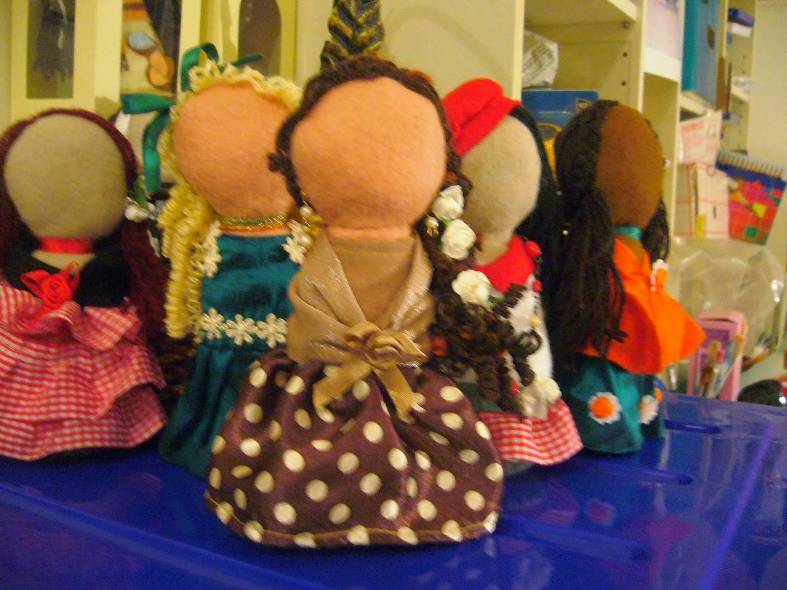 Dolls and I: More faceless felt dolls 2010
