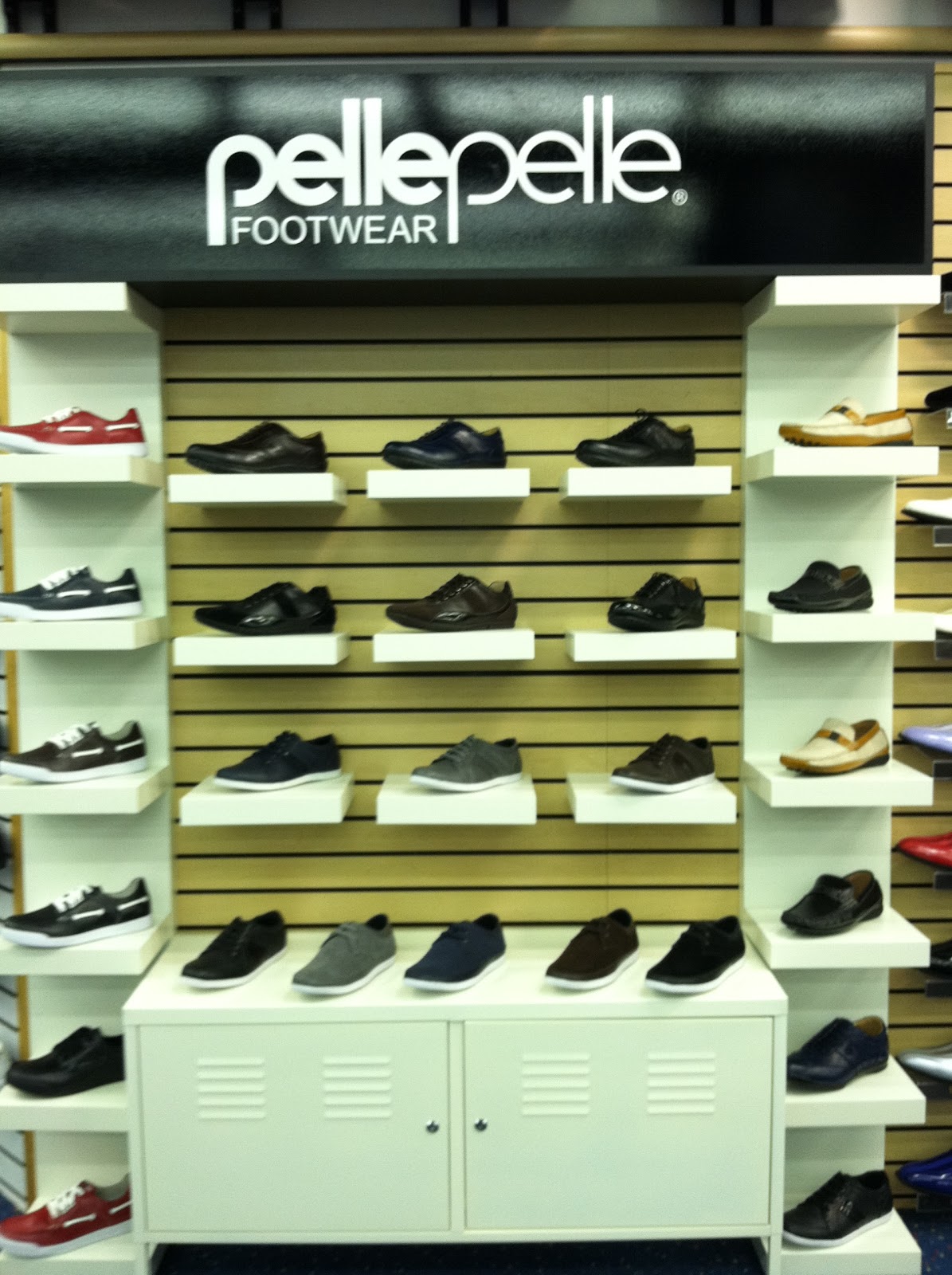 Mr. Alan's...since 1974: Mr Alan's NEW PELLE PELLE Shoe Displays