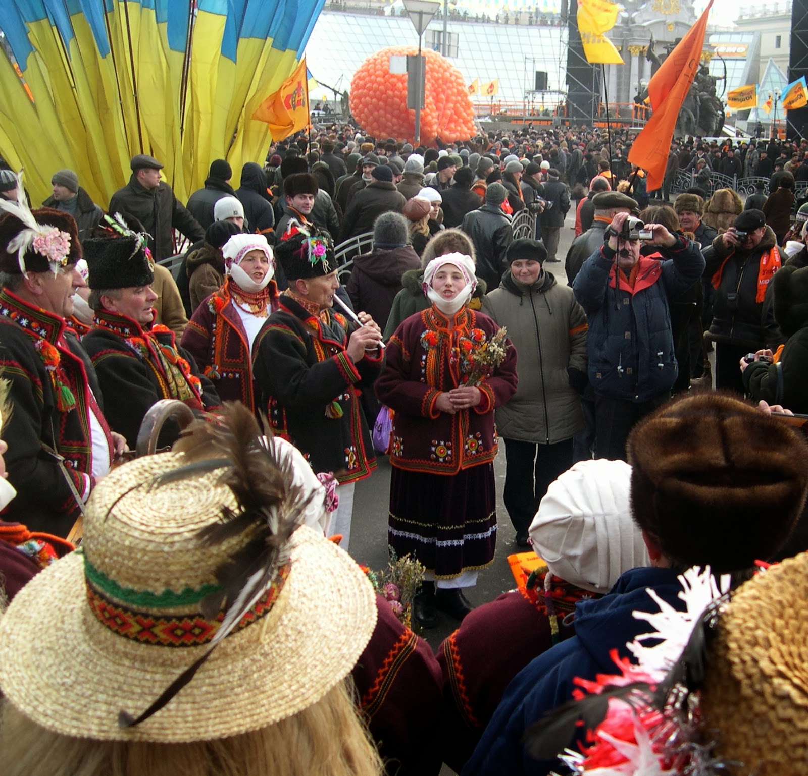 Eclectic (at Best): Celebrating Ukraine's Orange Revolution: Photos of ...