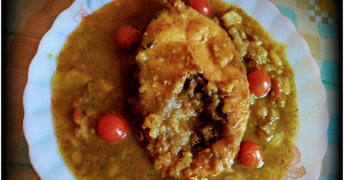 Fish curry with Asiatic Pennywort ( Manimuni)