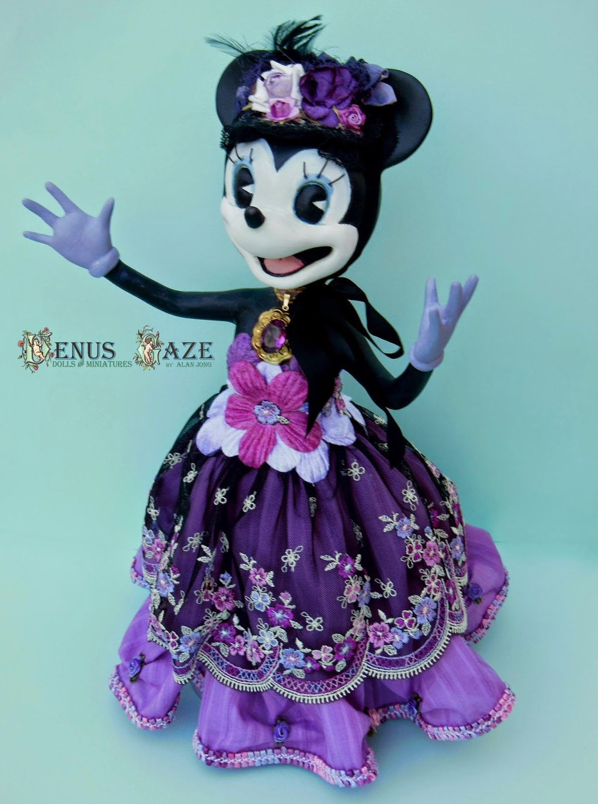 Venus Gaze Miniature Doll Art: Mr. Mickey & Miss Minnie Mousette