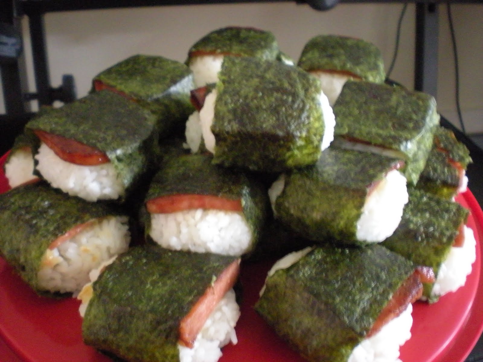 Eat to the Beat!: Sepcial Wedding double feature! Spam Musubi and Nicky ...
