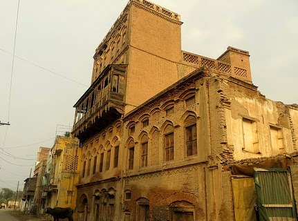 Historical Old Houses of Pakistan : Old Sikh and Hindu havelis of Bhera