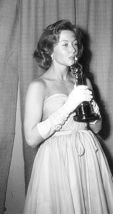 Iris Whitney's Instagram, Twitter & Facebook on IDCrawl