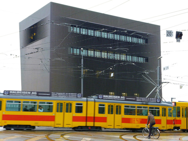 architecture framed: Central Signal Box (1999)