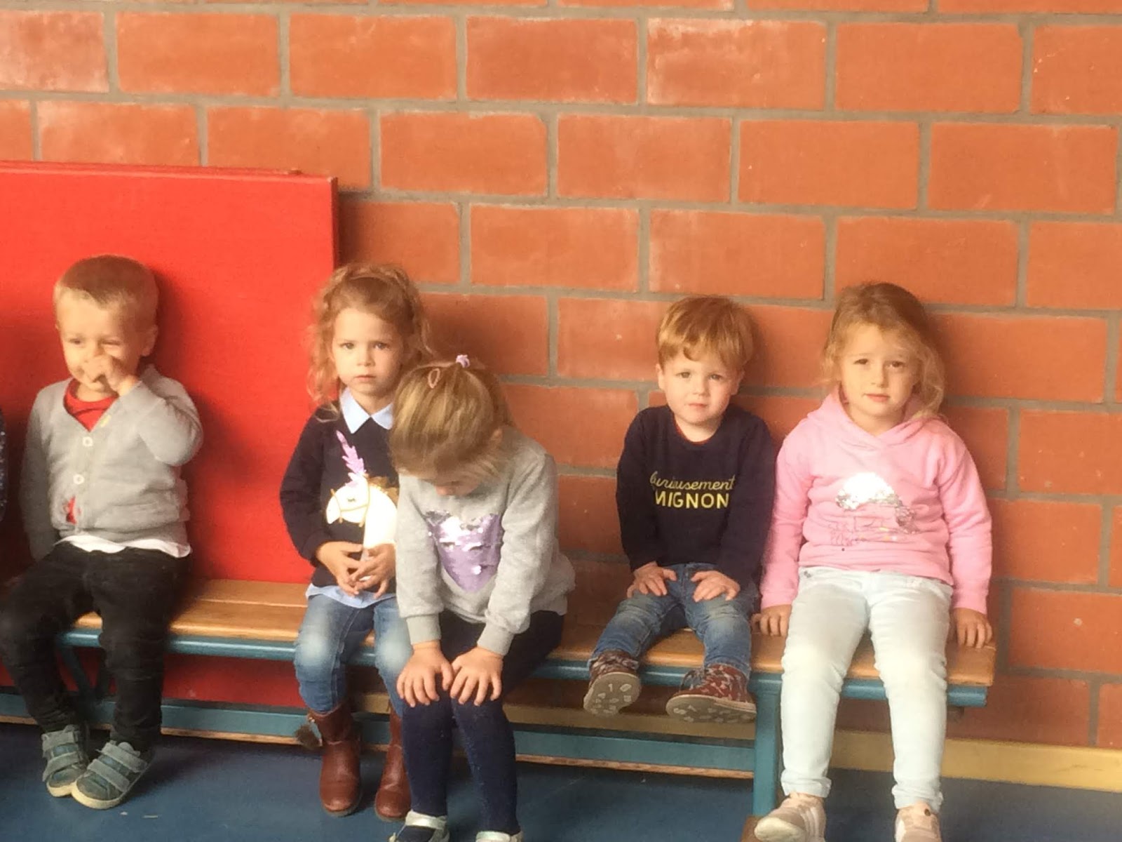 Klasblog K1 GVB Egem: Muzische activiteit : Uitbeelden wat op de foto ...