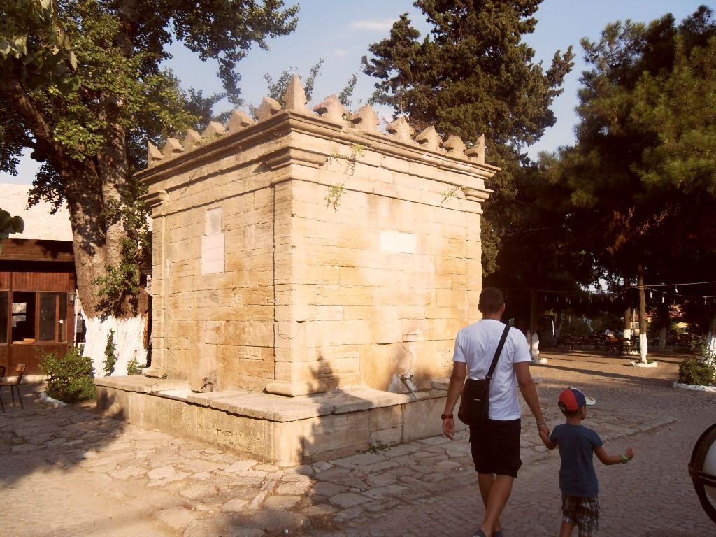 Tina thinks...: Moreuz Dardaneli i Canakkale-Eceabat..