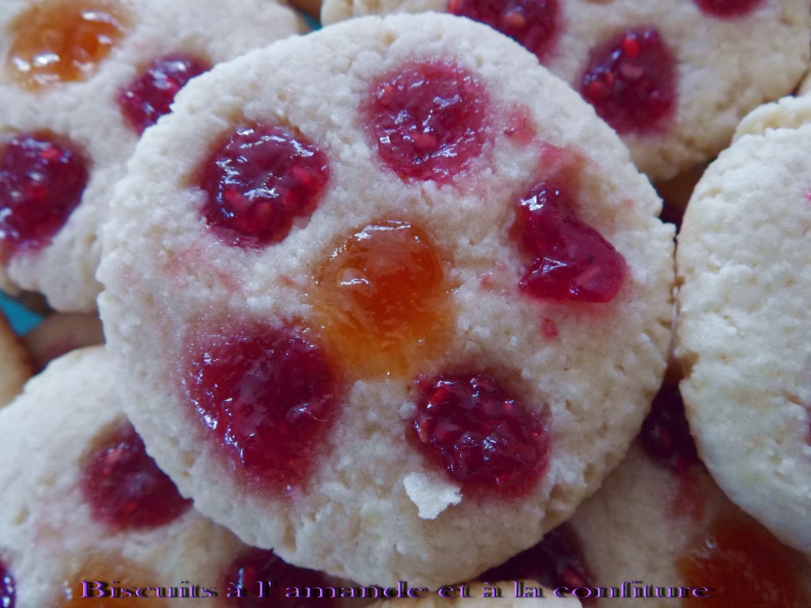 GATEAU GAGA - Love cakes: Biscuits à l'amande et à la confiture