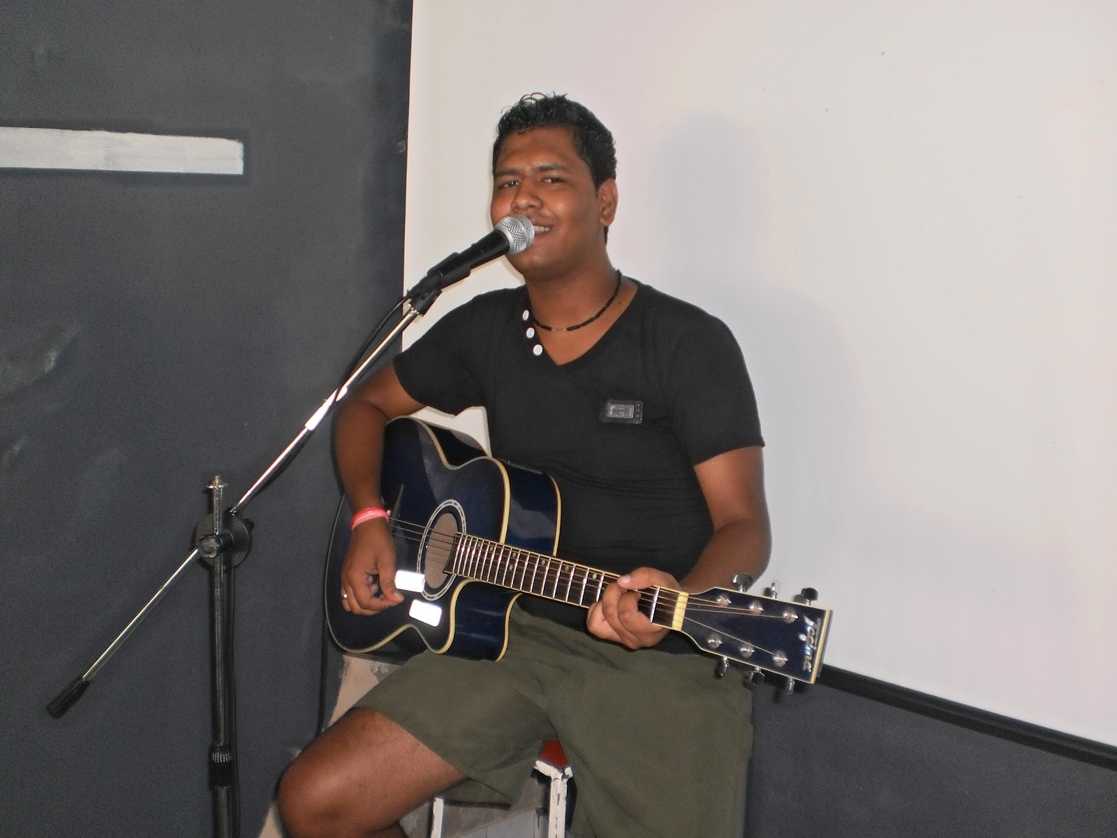 .: Com vocês Felipe Moreno