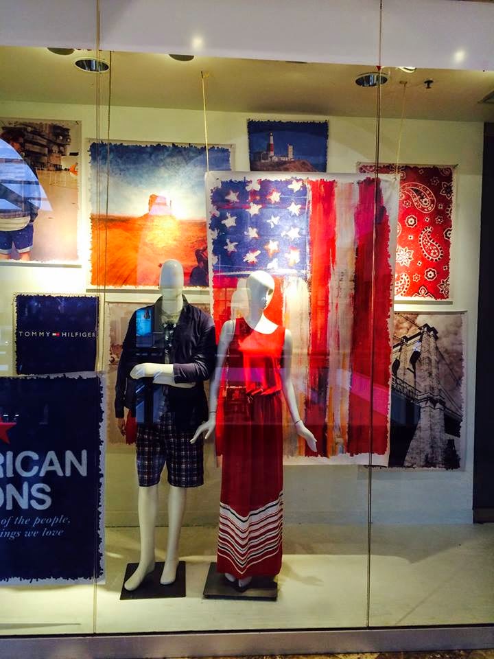 KIZER & BENDER's Retail Adventures: 15 Ideas to Set Your Store Windows ...