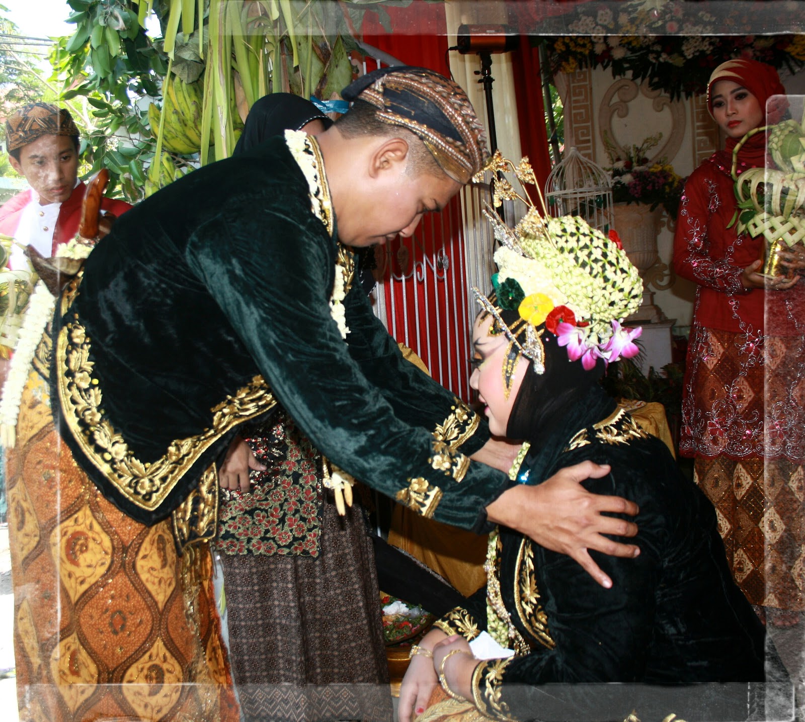 Tahap Demi Tahap Prosesi Temu Manten