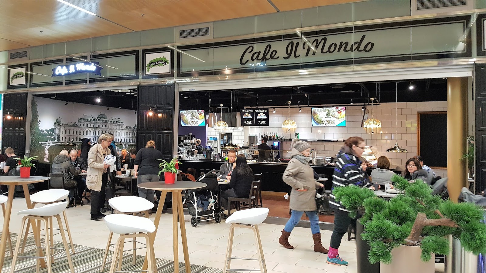 25tuntia: Cafe Il Mondo - tuulahdus eurooppalaista kahvilakulttuuria