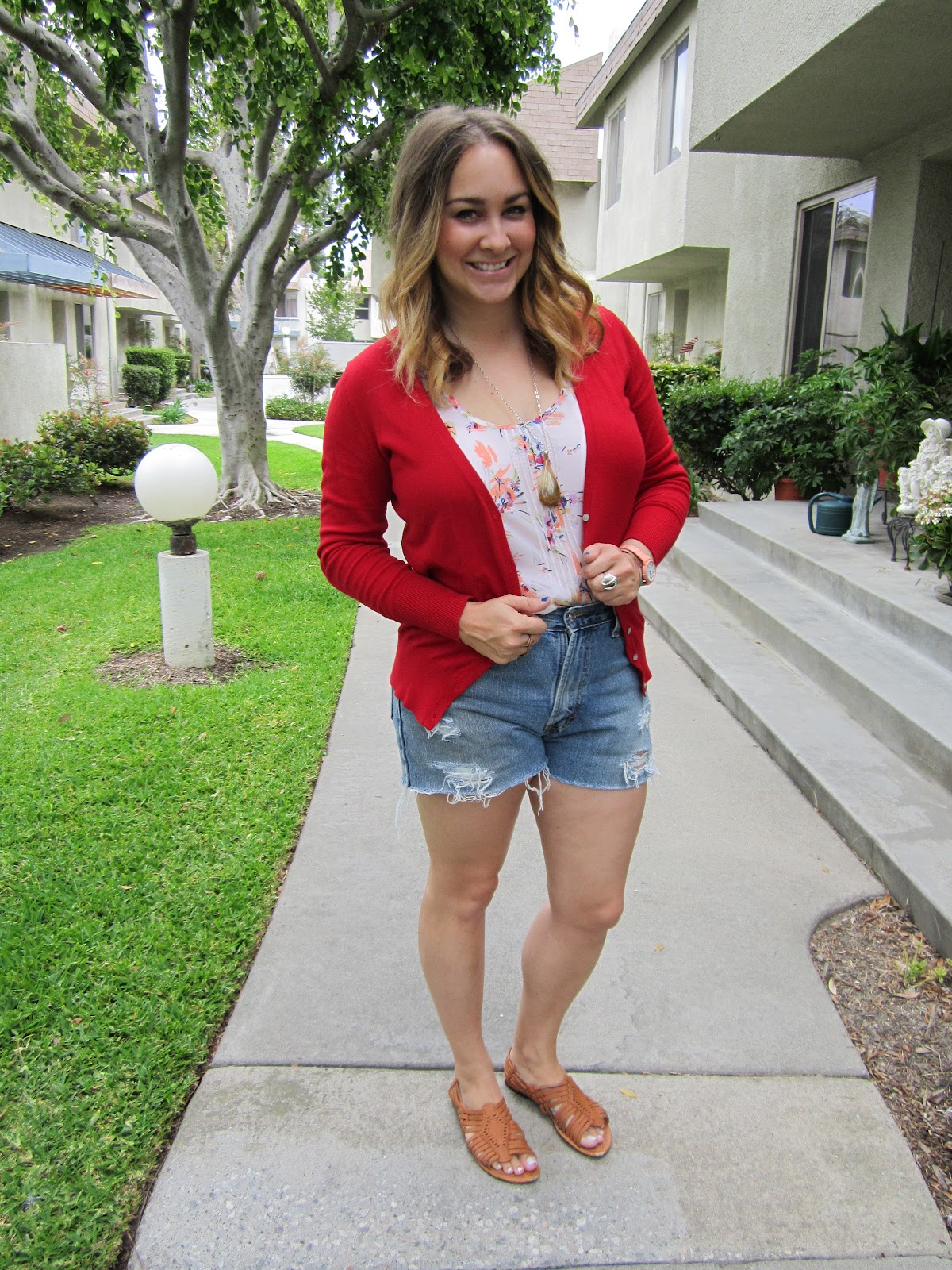 the daily dani: Summer Cutoffs!