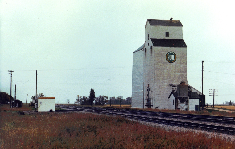 Trackside Treasure: CP's Carberry Subdivision east of Portage