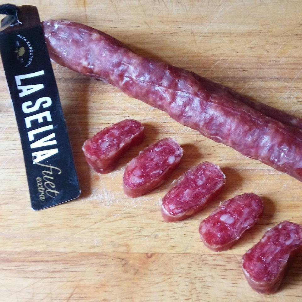 El fuet Selva, para Selva