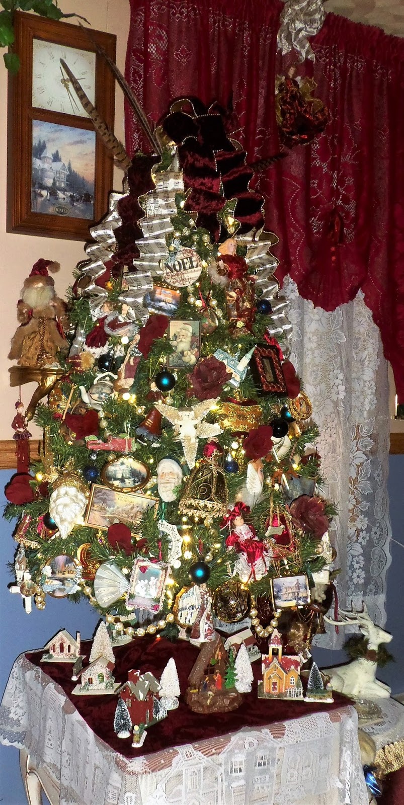 A DEBBIE-DABBLE CHRISTMAS: Christmas in the Den, Part 1, Christmas Home ...