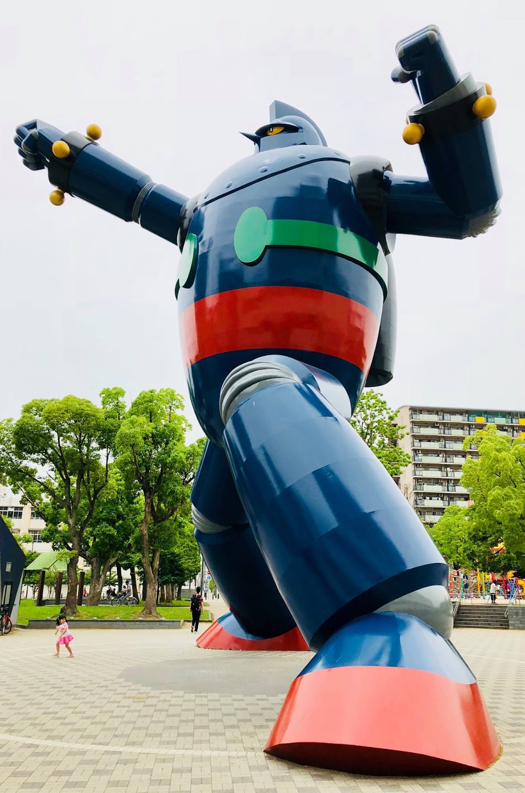 and everything else too: Gigantor Statue