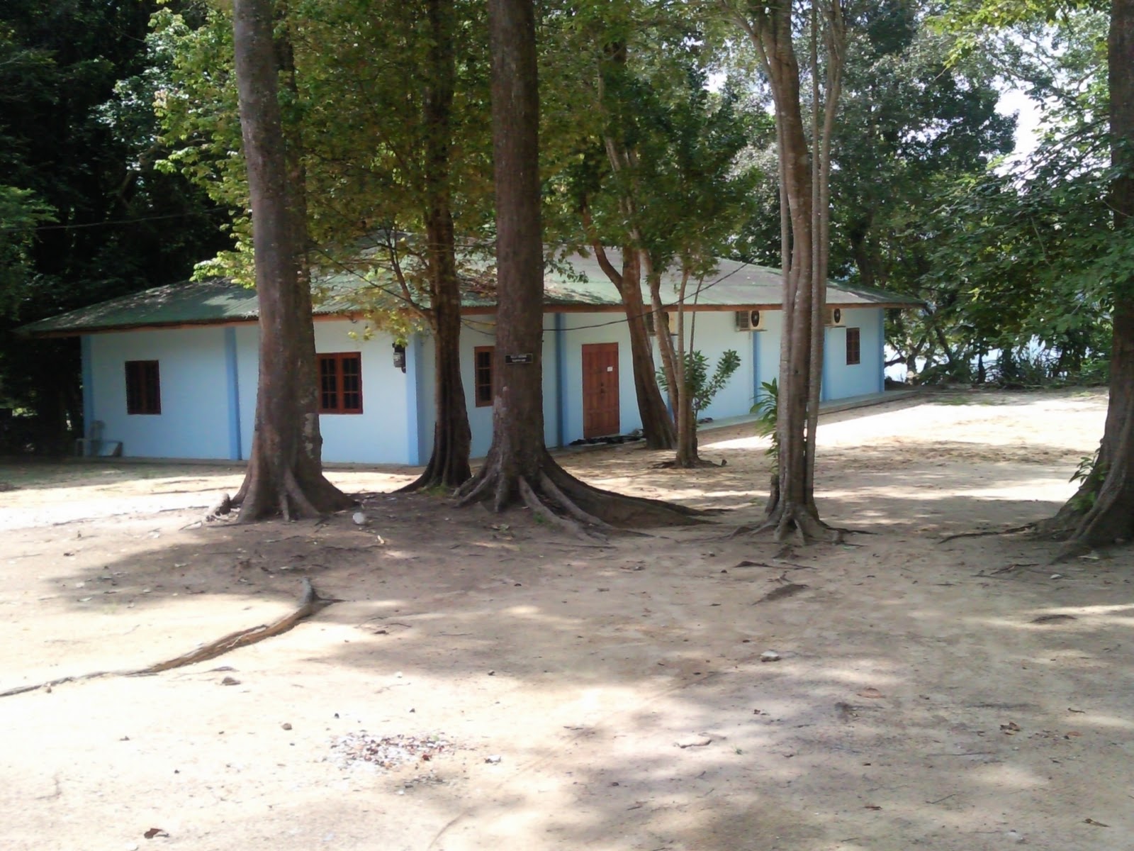 Pangkor Rimba Kem &D' Senja Beach Resort: Suasana Sekitar Pangkor Rimba Kem