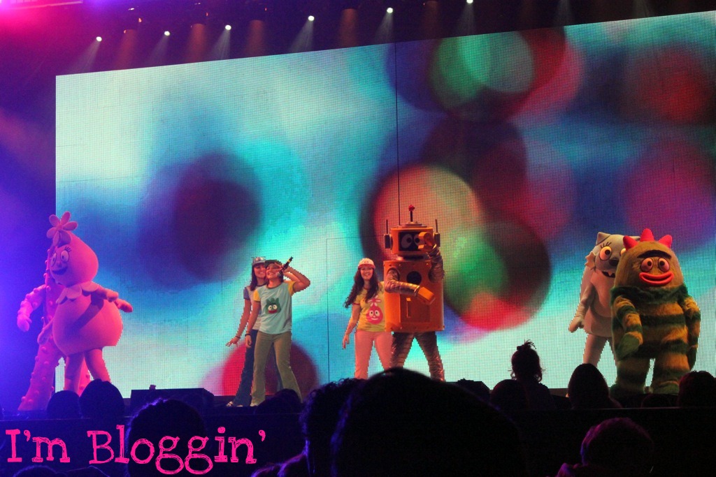 I'm Bloggin': Yoooooooo Gabba Gabba! {Live}