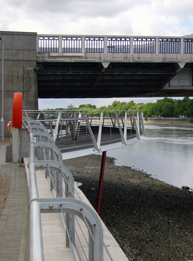 The Happy Pontist: London Bridges: 10. Chelsea Bridge Wharf Link Bridge