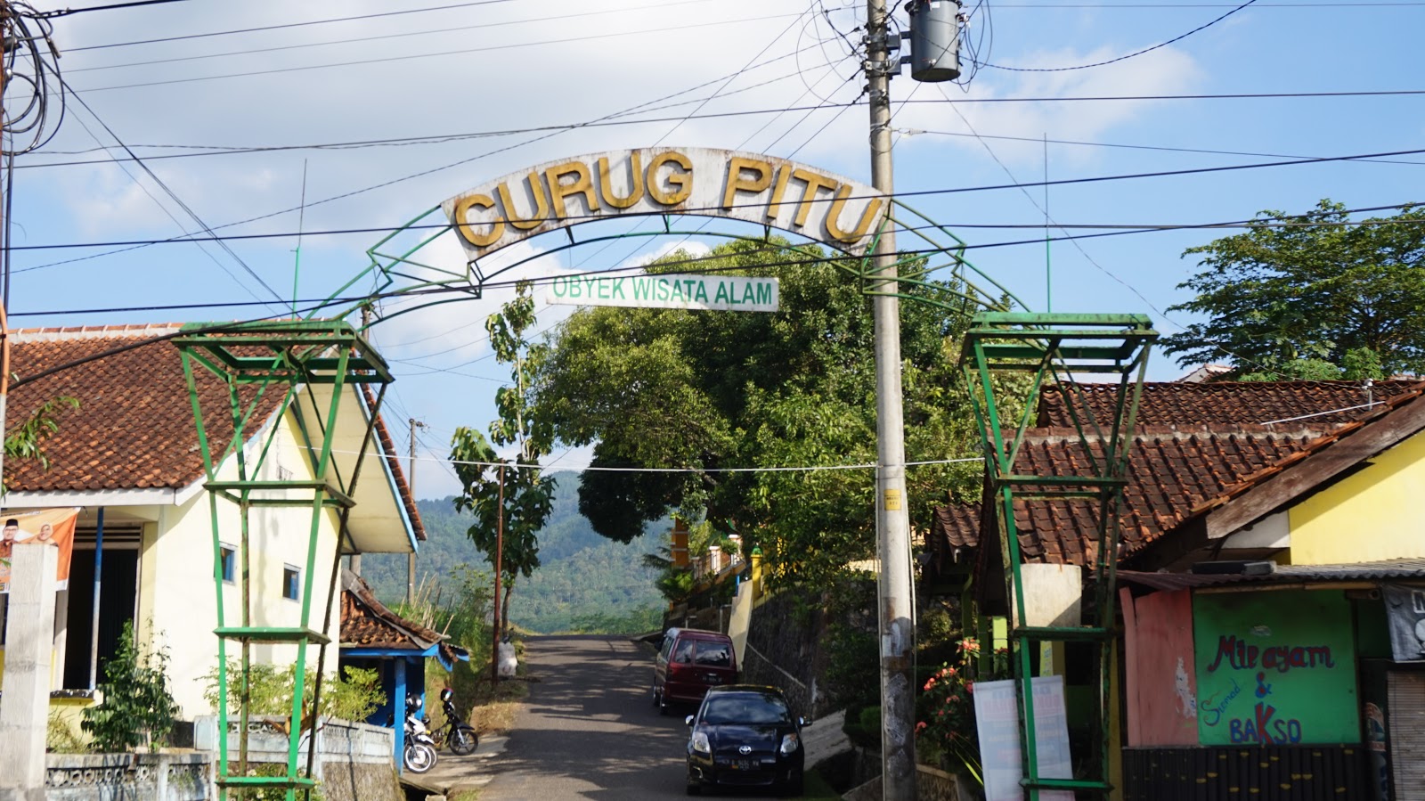 Romantisme Curug Pitu, Banjarnegara - Ella Fitria