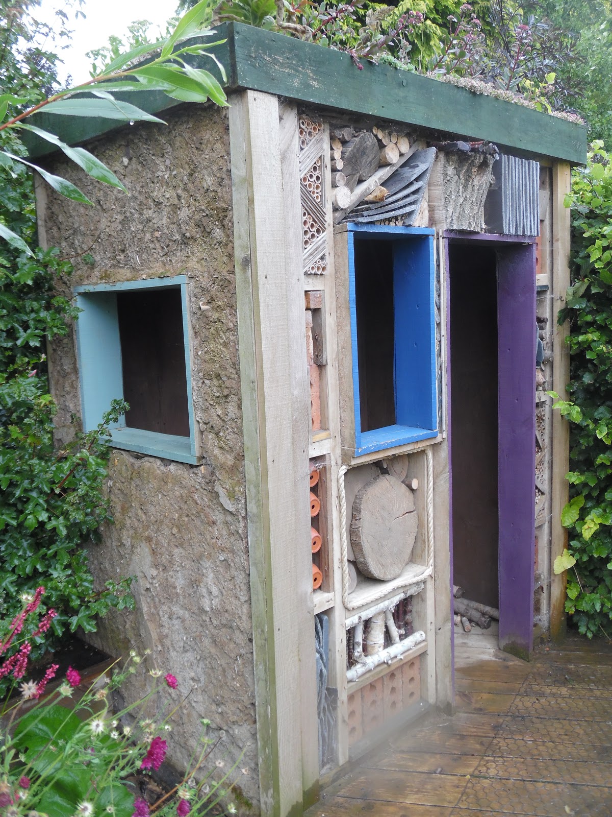 Ogród Tamaryszka: BARNSDALE GARDENS - OGRODY DLA KAŻDEGO