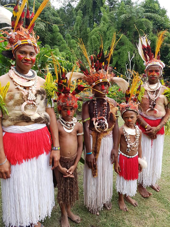 A Pride of A Tribe : PNG Country Tours has a motto to encourage ...
