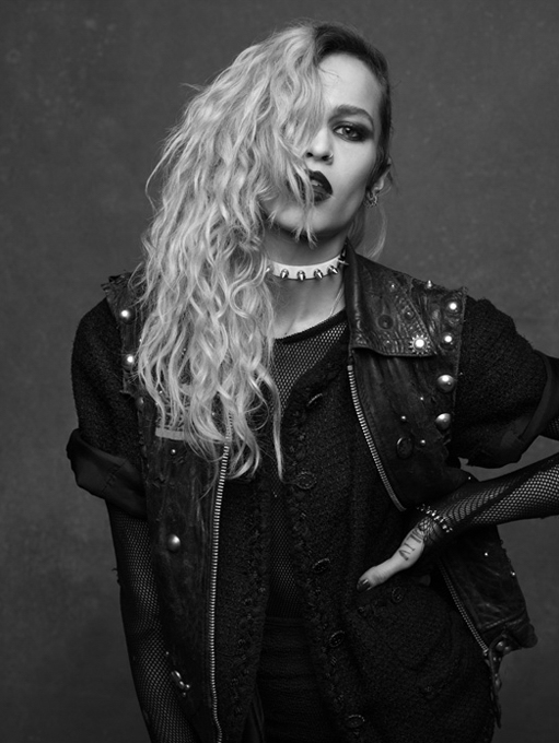 THE LITTLE BLACK JACKET X CHANEL - London On The Inside