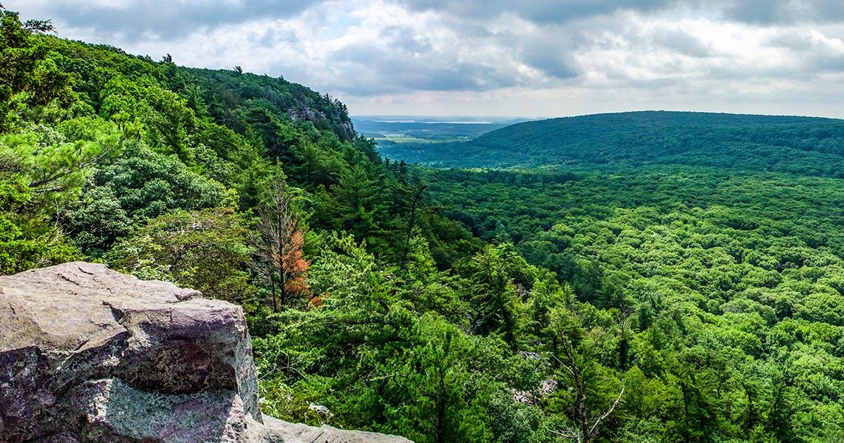 Wisconsin Explorer: Devil's Lake Hiking Trails