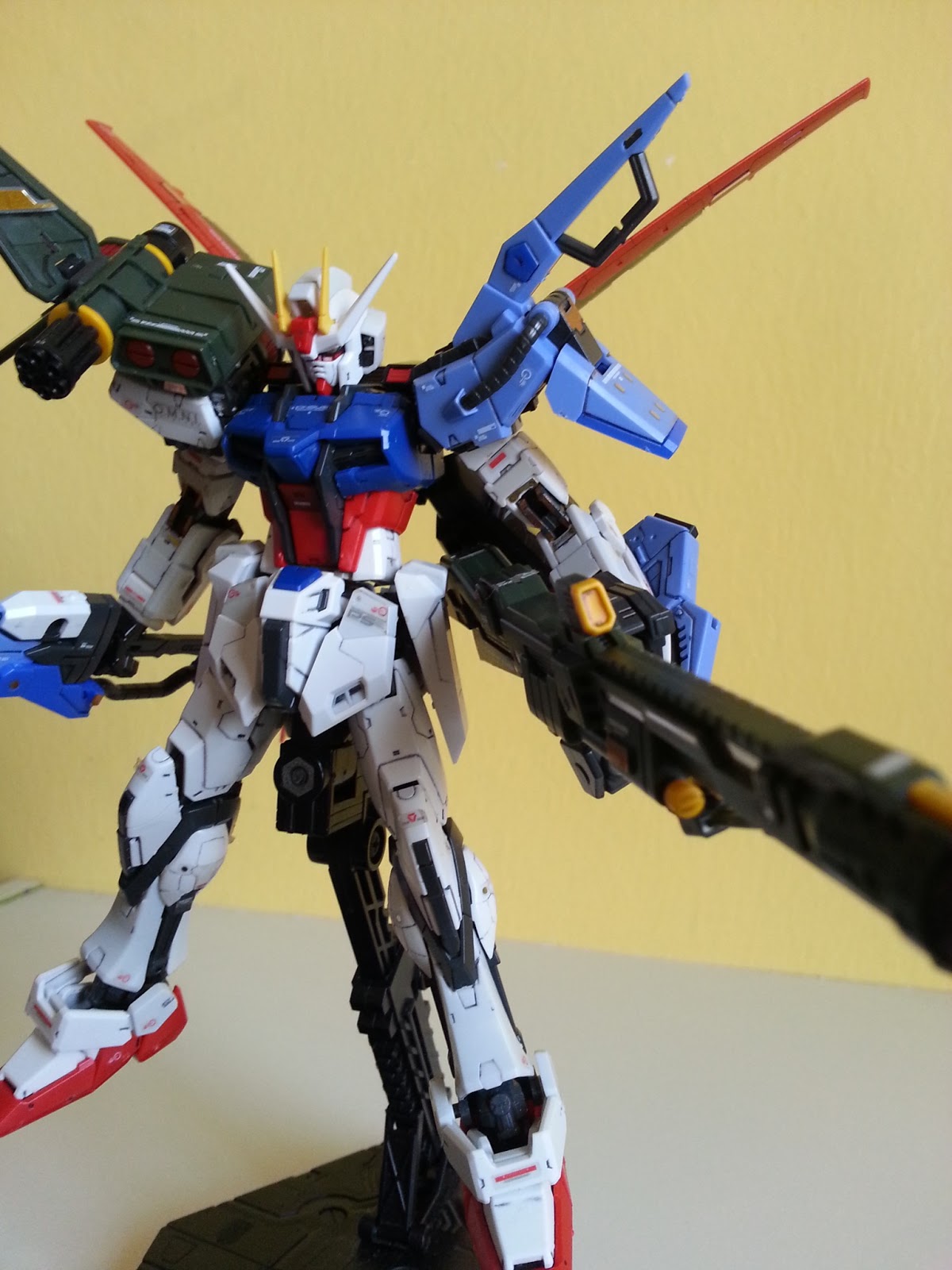 Lightning Quantum's Base: Review: RG 1/144 Lancher Strike / Sword ...