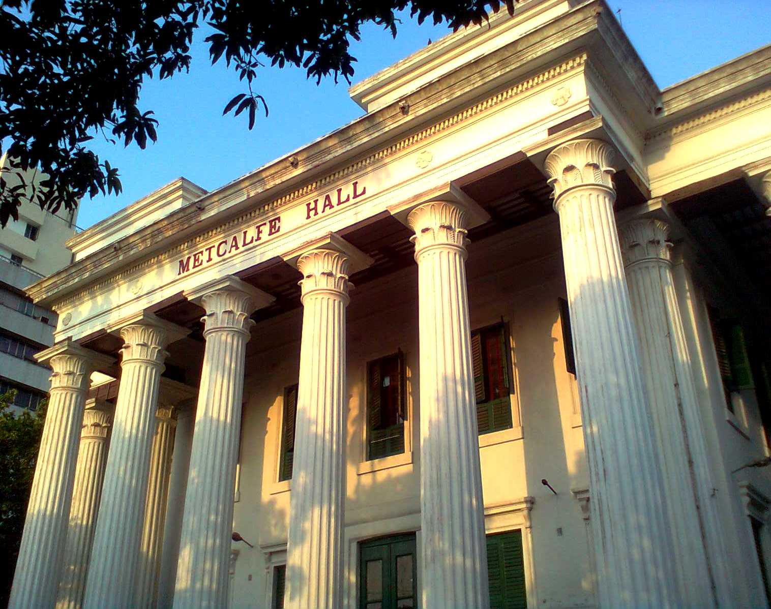 Heritage structures of Bengal: Greek connection through The Metcalfe Hall