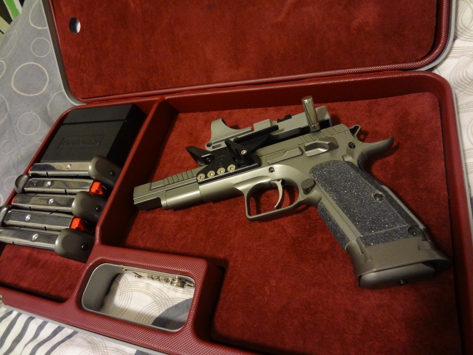 Tanfoglio Eric Custom Gold - 9mm Major - GK Finish