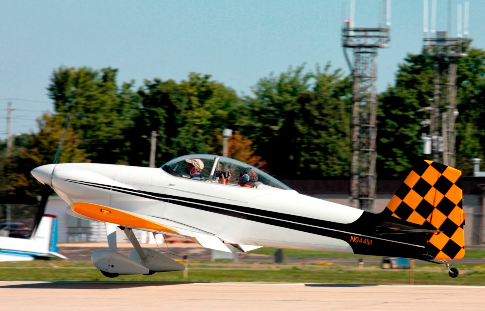 The Aero Experience: EAA AirVenture Oshkosh 2013: RVs All Around