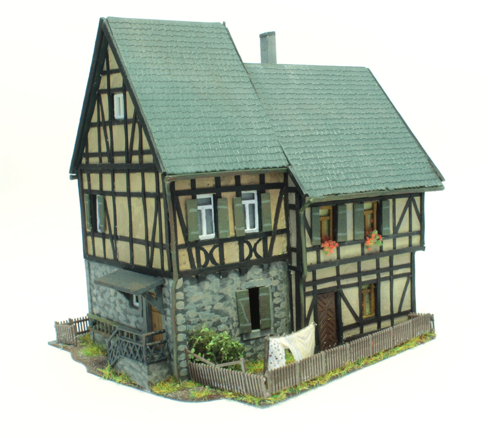 Kleine Modellbahnanlage/ Hausbau und zusätzliche Anlagengestaltung!