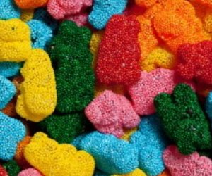 Sugar Rush: A Yummy Gummy Blog: Albanese Krunch Bears