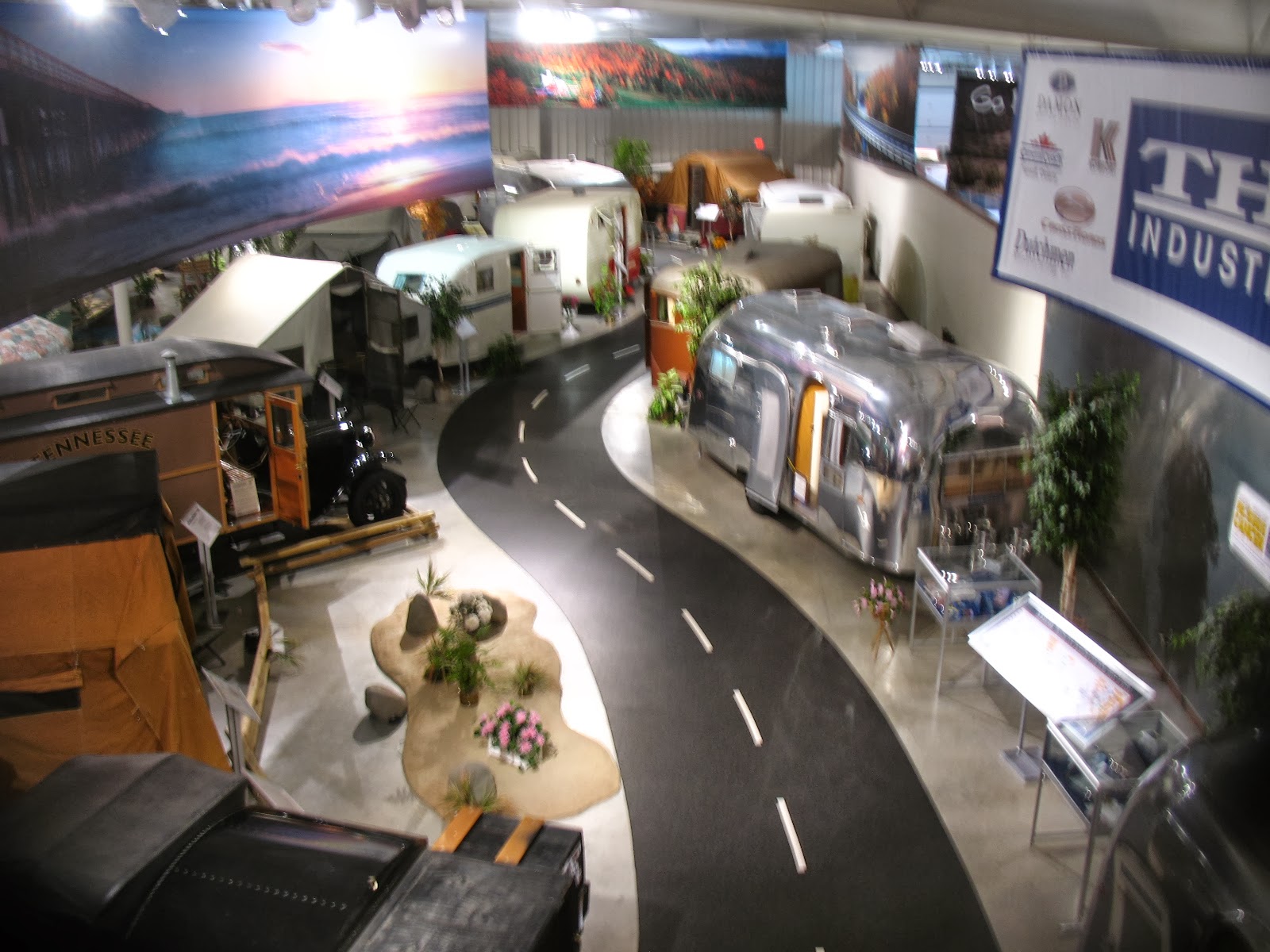 Doing It On The Road(Part II): The RV Hall Of Fame and Museum, Elkhart ...
