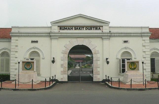 Ini ceritaku ...: Sejarah rumah sakit Dustira Cimahi