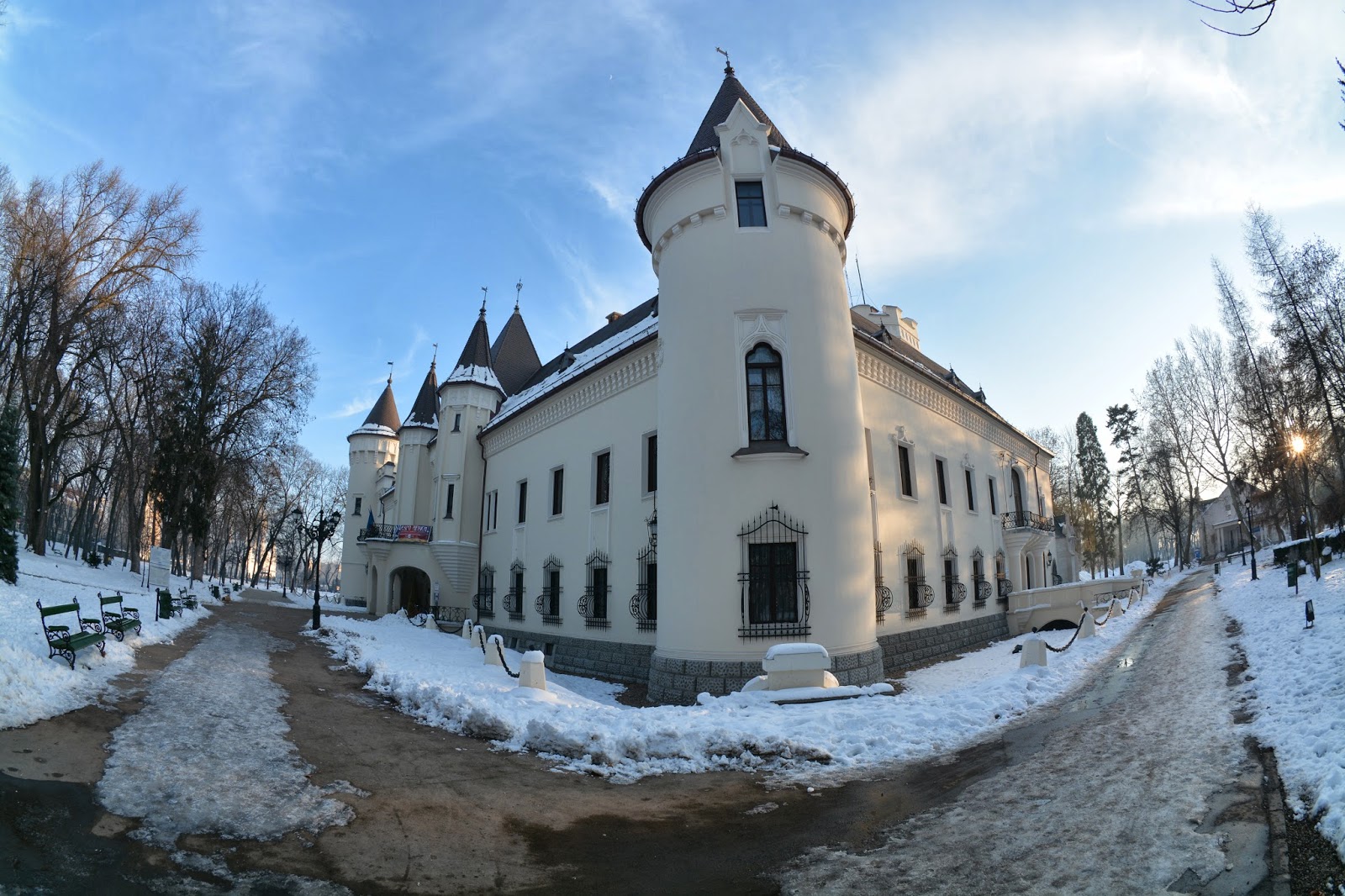 TUDOR PHOTO BLOG: Castelul Karolyi din Carei Iarna,Karolyi Castle Carei ...