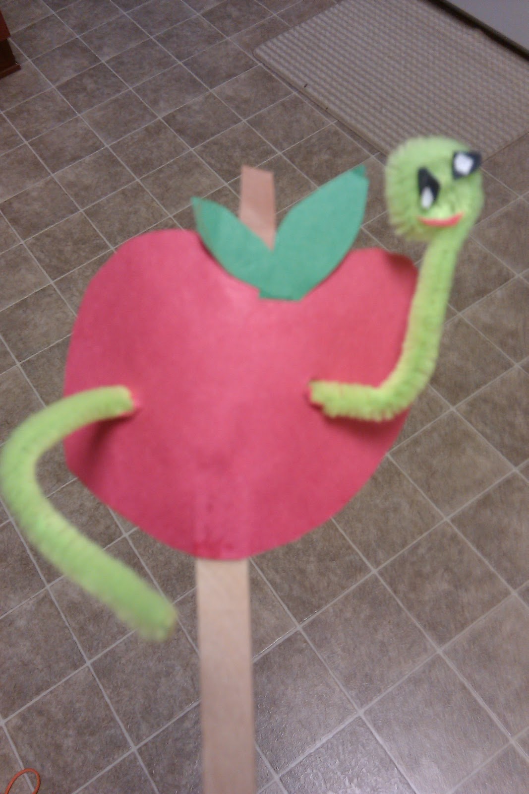 My Favorite Things...: Apple Worm Craft
