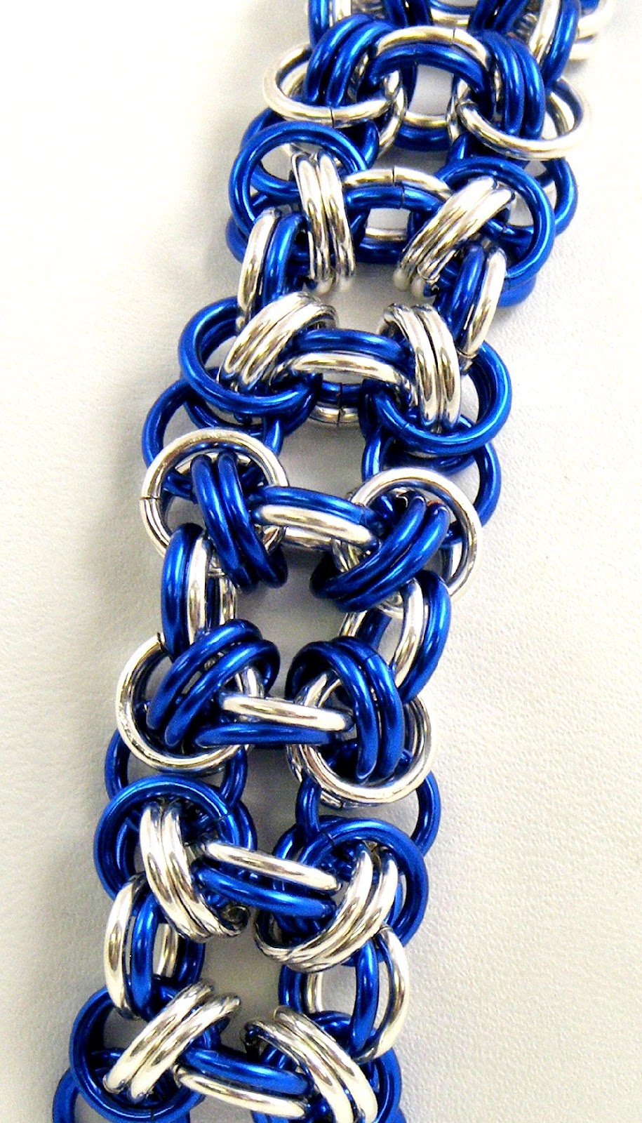 Sweet Freedom Designs: Blue and Silver Chainmaille Bracelet