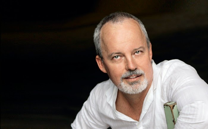 Buttonholed Book Reviews: Shatter by Michael Robotham ~ 2009