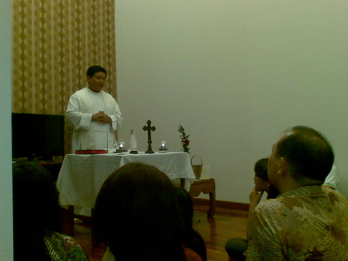 Lingkungan St. Fransiskus Asisi, Sutera Feronia: MISA PEMBERKATAN RUMAH